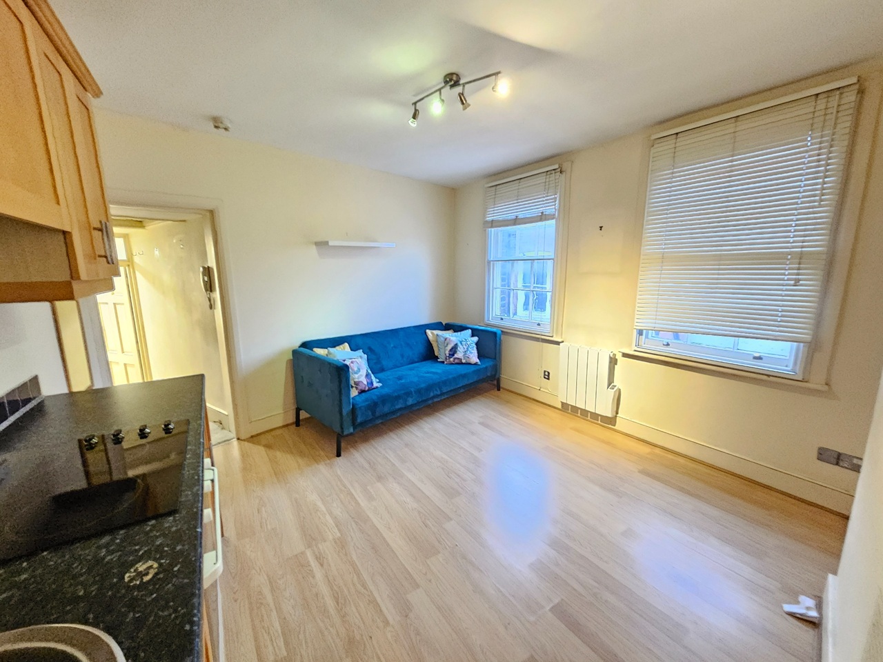 London - 1 Bed Flat, Hampstead High Street, NW3 - To Rent Now for £ ...