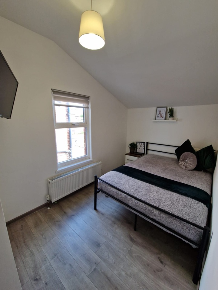 Wakefield - Room in a Shared House, Agbrigg Road, WF1 - To Rent Now for ...