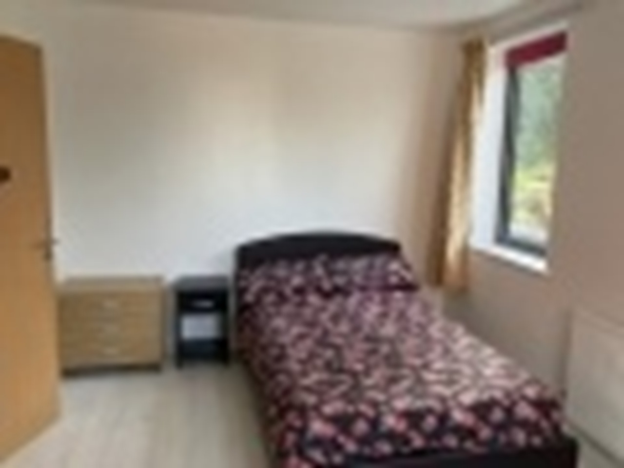 London - Room in a Shared House, Lingard Avenue, NW9 - To Rent Now for ...