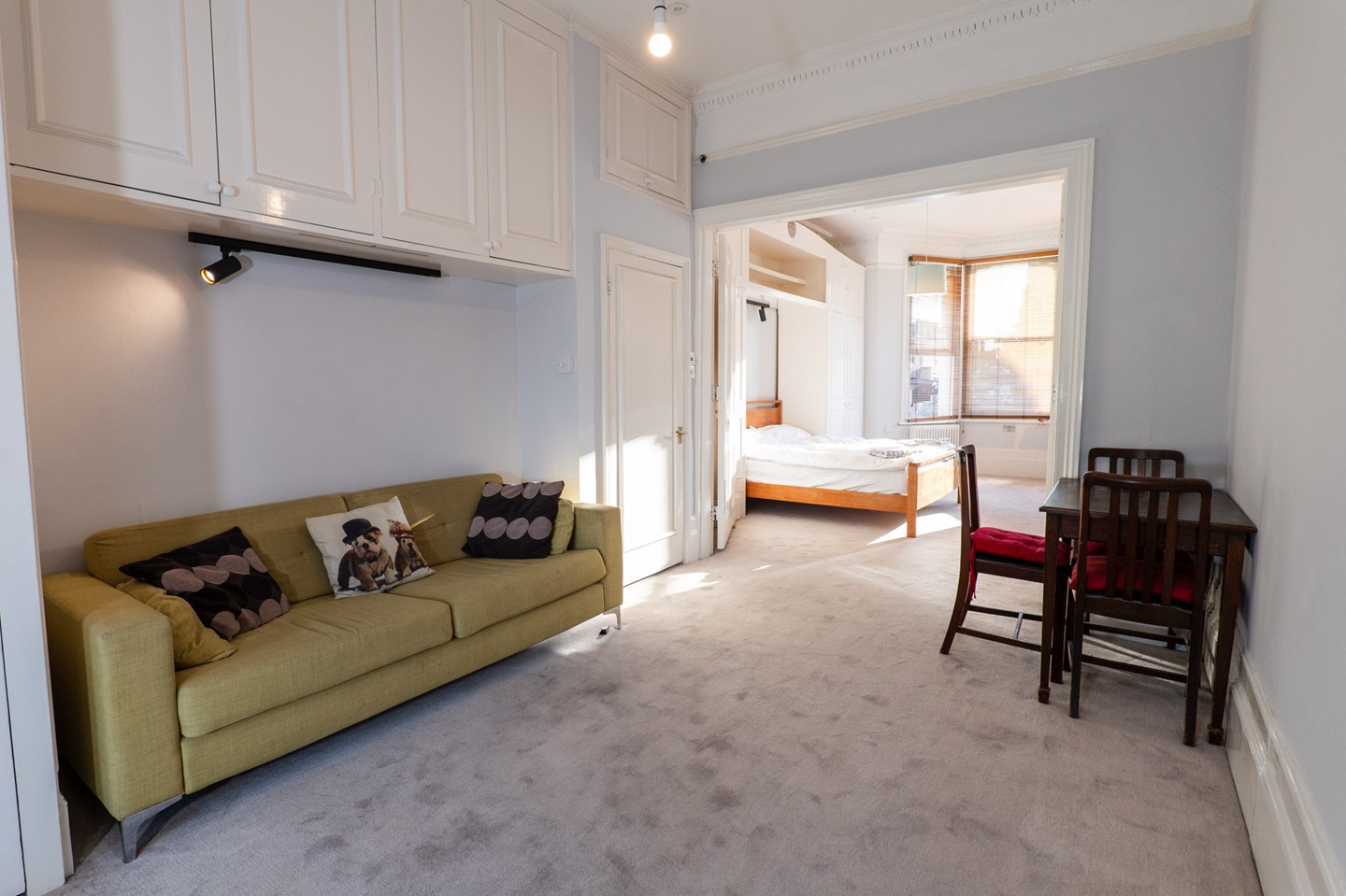 London - 1 Bed Flat, Stormont Road, SW11 - To Rent Now for £1,975.00 p/m
