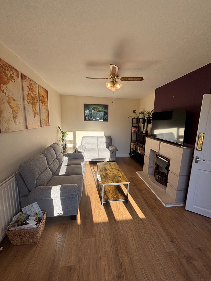 Manchester - Room in a Shared House, Cherington Close, M23 - To Rent ...