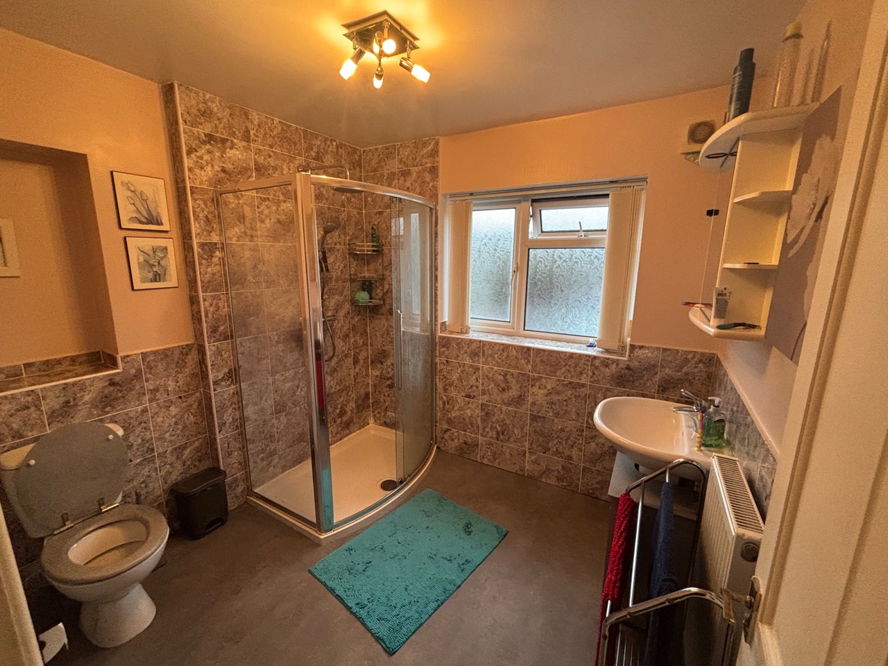 Manchester - Room in a Shared House, Cherington Close, M23 - To Rent ...