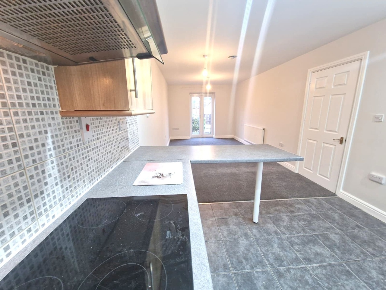 Two Gates, Tamworth - 2 Bed Flat, Watling Street, B77 - To Rent Now for ...