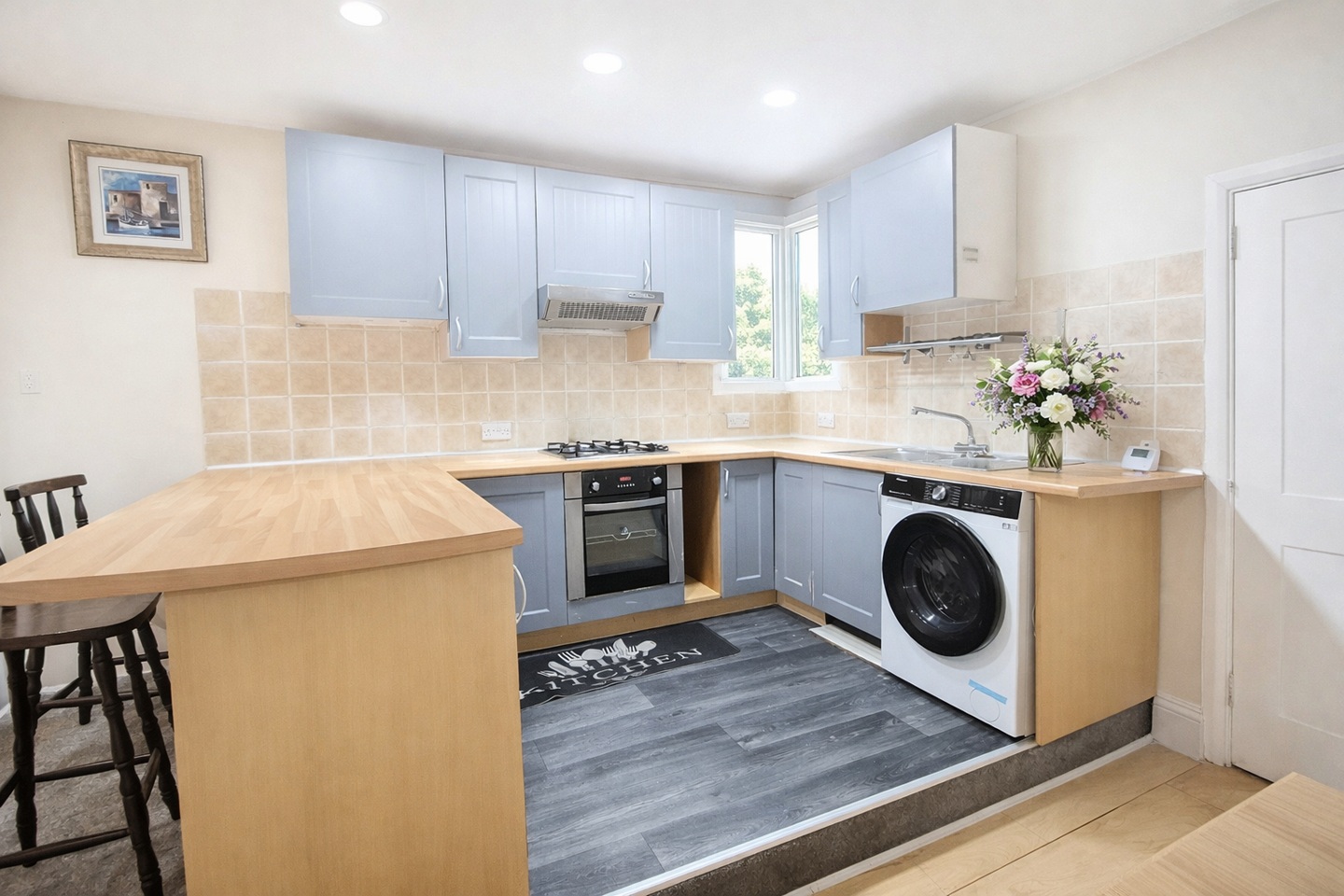 London - 2 Bed Flat, Hendon Way, NW2 - To Rent Now for £1,850.00 p/m