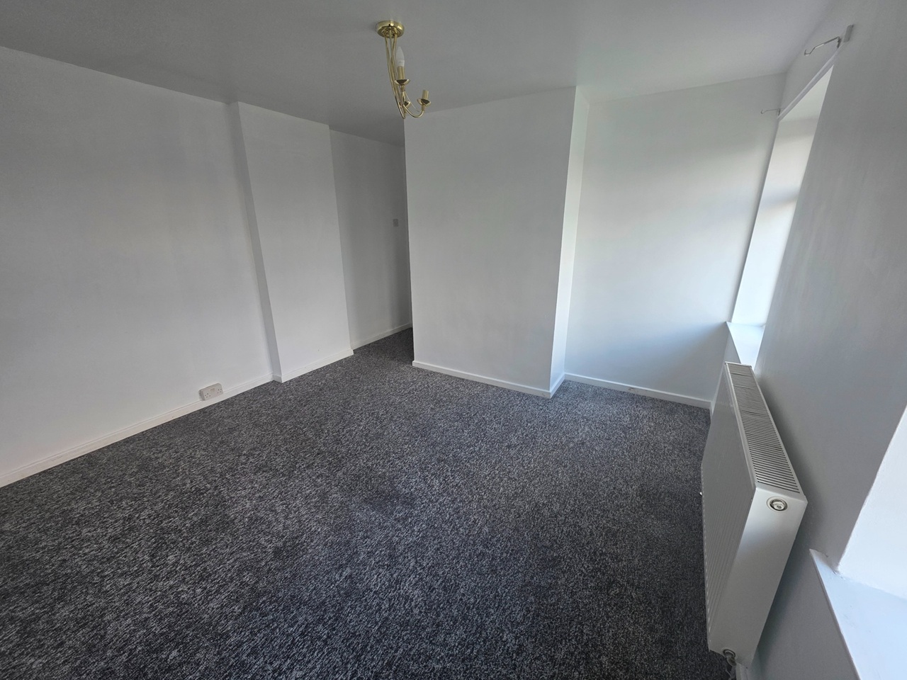 Upper Gornal, Dudley - 3 Bed Flat, The Arcade, DY3 - To Rent Now for £ ...