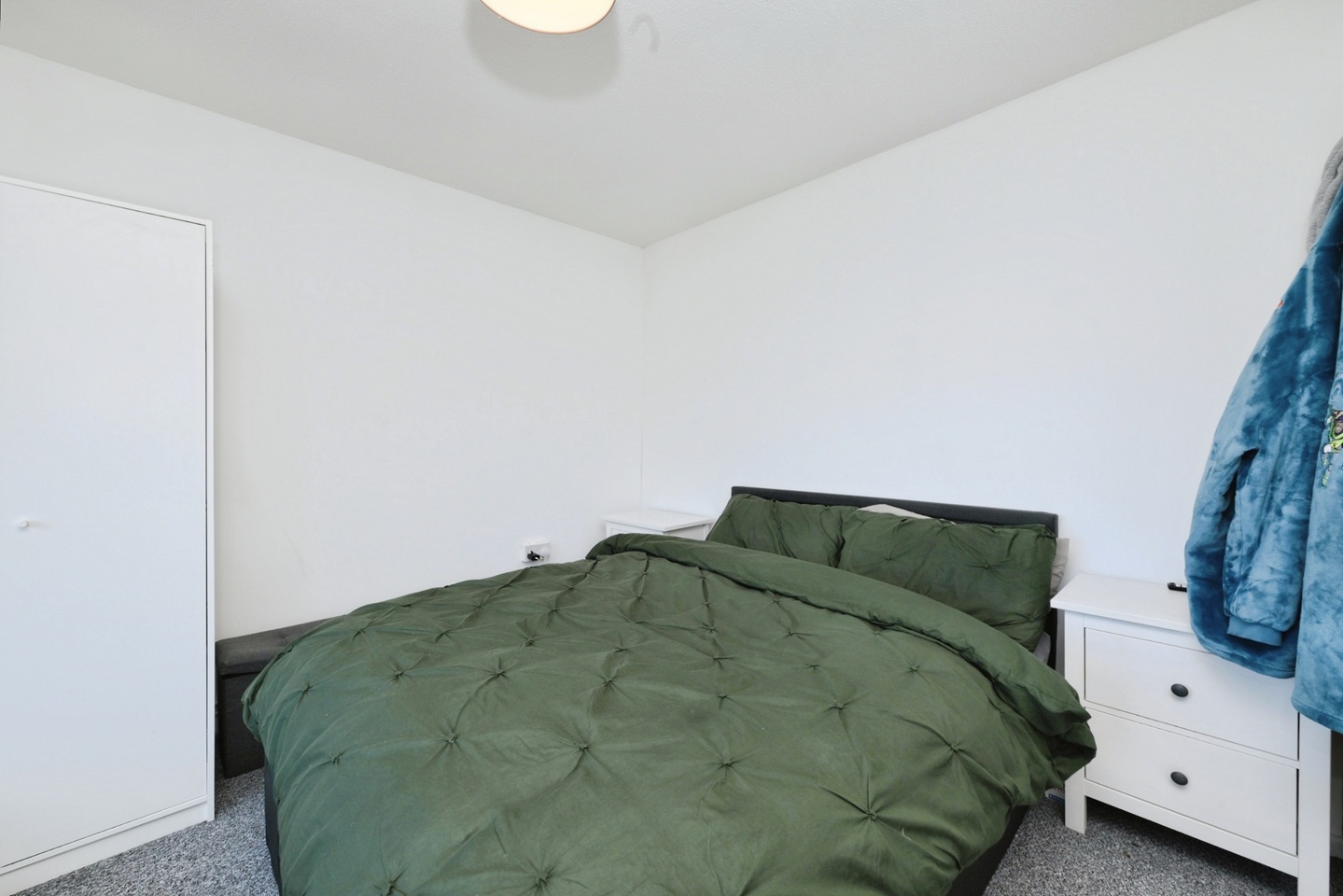 Harlow - 2 Bed Flat, Wedhey, CM19 - To Rent Now for £1,400.00 p/m