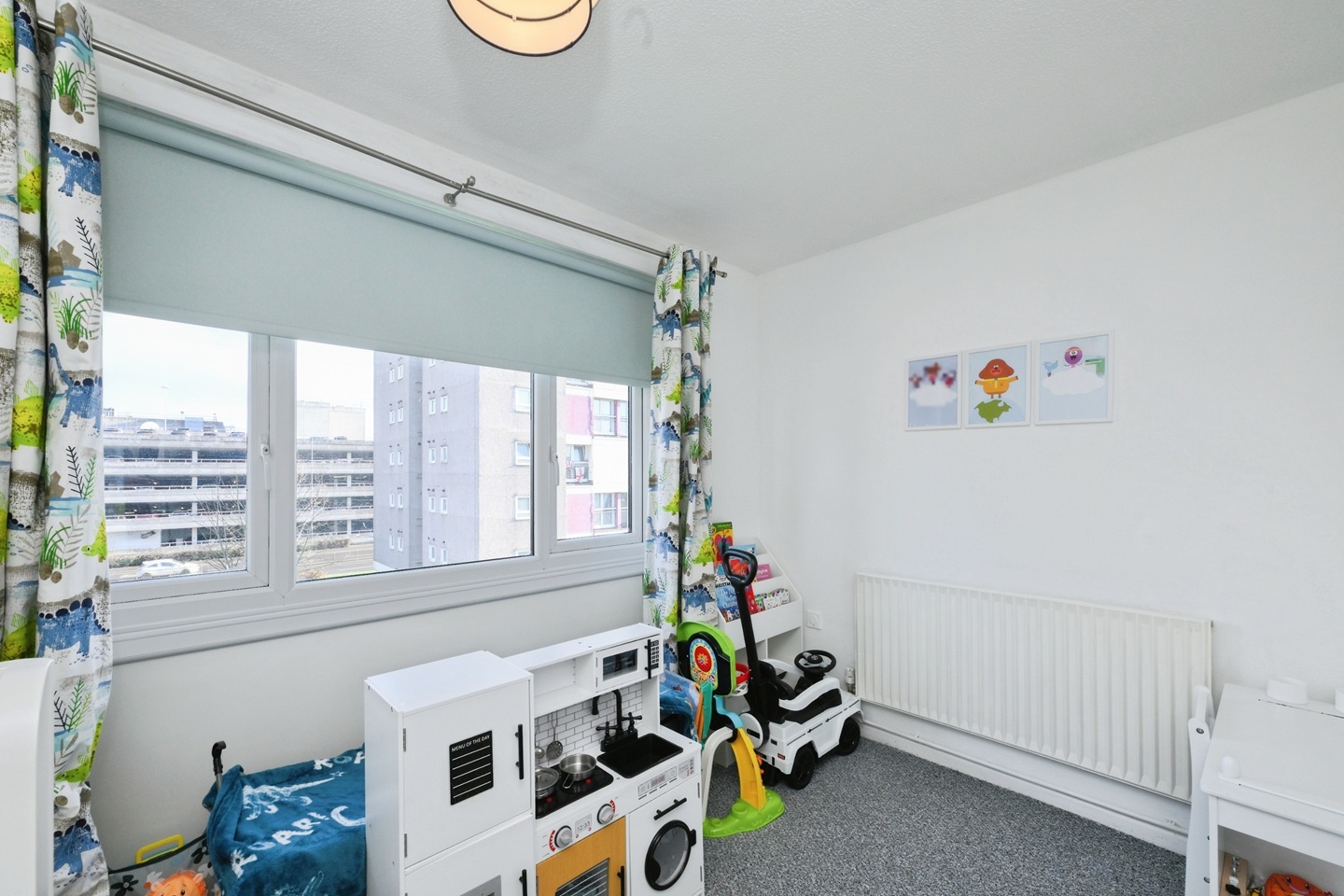 Harlow - 2 Bed Flat, Wedhey, CM19 - To Rent Now for £1,400.00 p/m