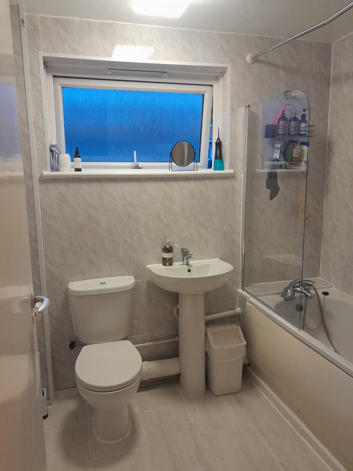 London - Room in a Shared Flat, Glengall Grove, E14 - To Rent Now for £ ...