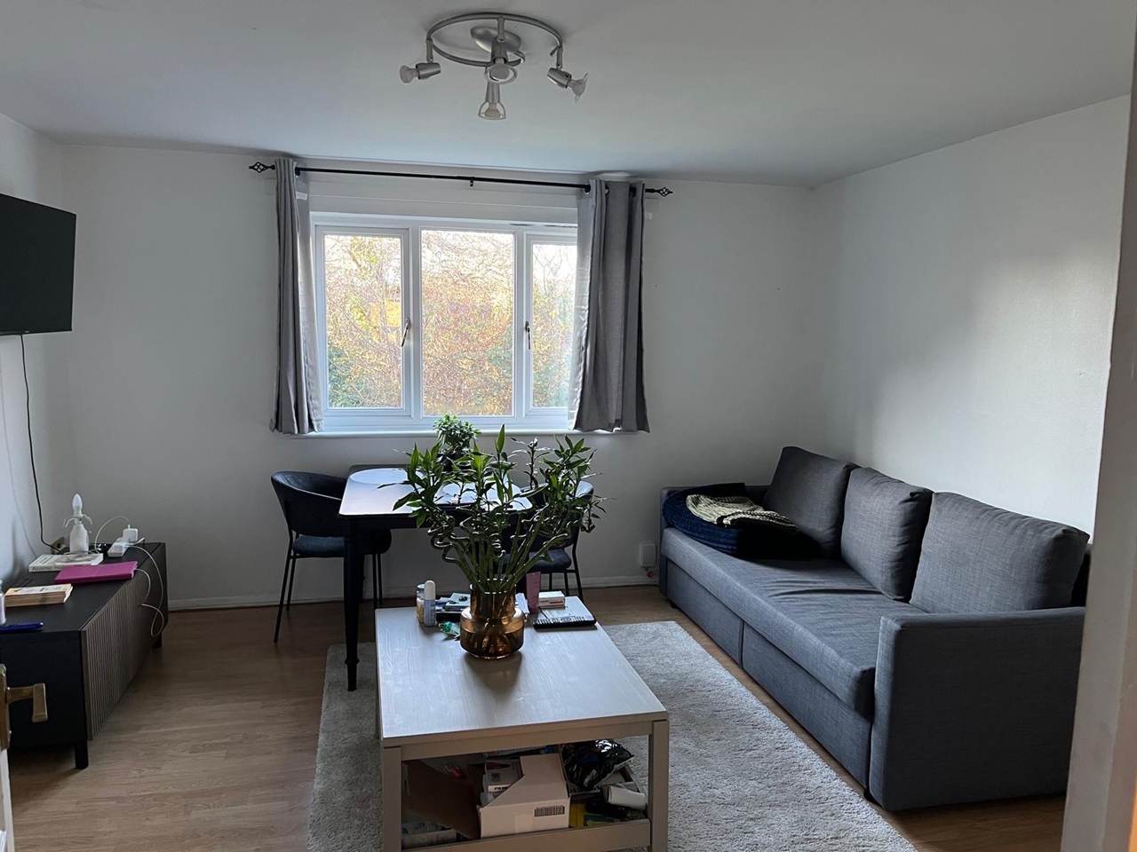 Grays - 2 Bed Flat, Parsonage Road, RM20 - To Rent Now for £1,650.00 p/m