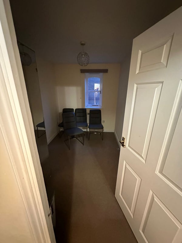 London - 2 Bed Flat, Windmill Drive, NW2 - To Rent Now for £1,950.00 p/m