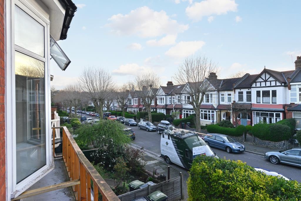 London - 1 Bed Flat, Danvers Road, N8 - To Rent Now for £1,400.00 p/m