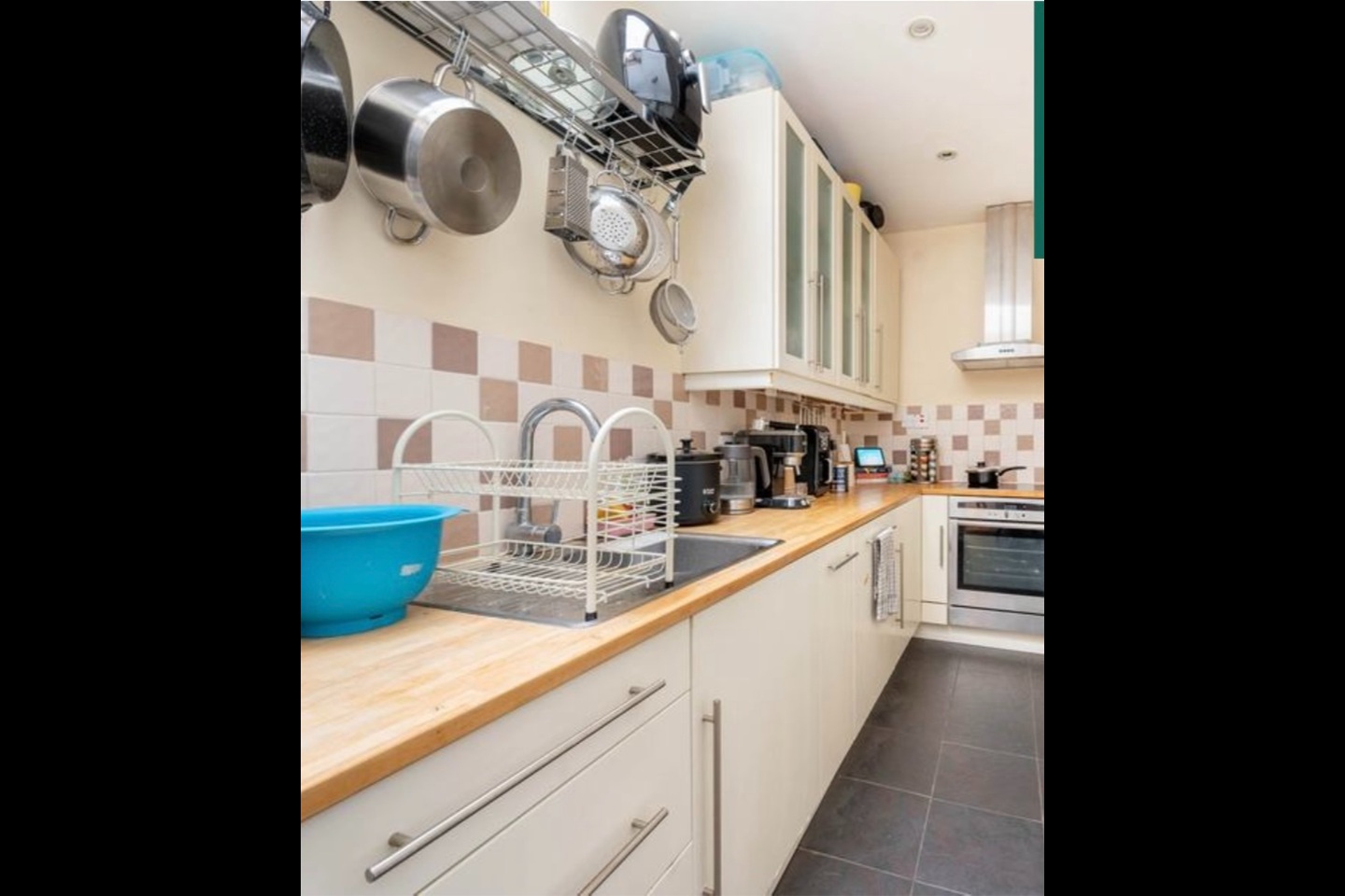London - 2 Bed Flat, Edith Road, W14 - To Rent Now for £2,250.00 p/m