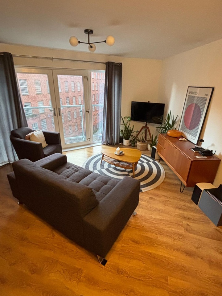 Manchester - 2 Bed Flat, Bengal Street, M4 - To Rent Now for £1,400.00 p/m