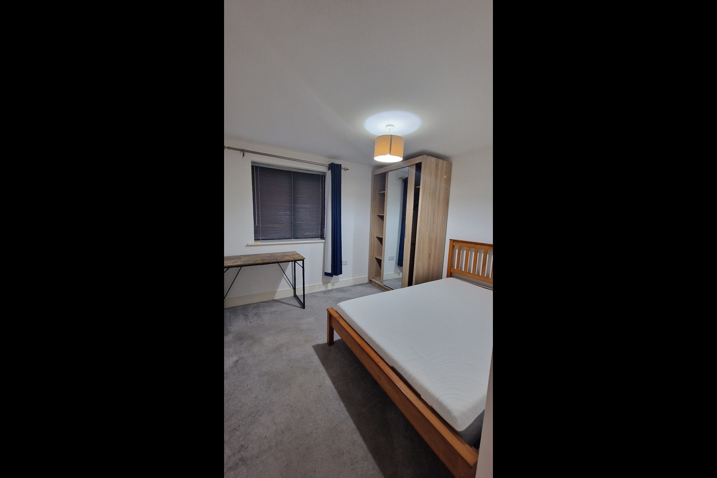 Romford - 2 Bed Flat, Omega Court, RM7 - To Rent Now for £1,650.00 p/m