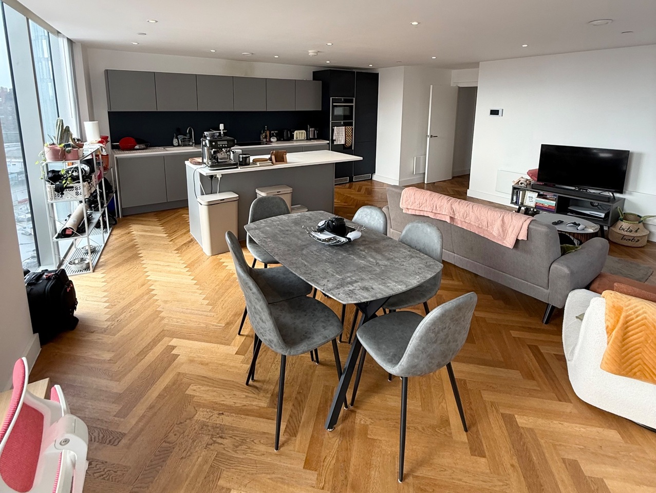 Manchester - 3 Bed Flat, South Tower Deansgate Square, M15 - To Rent ...