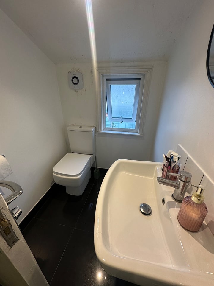 London - 1 Bed Flat, Gilbey Road, SW17 - To Rent Now for £1,650.00 p/m