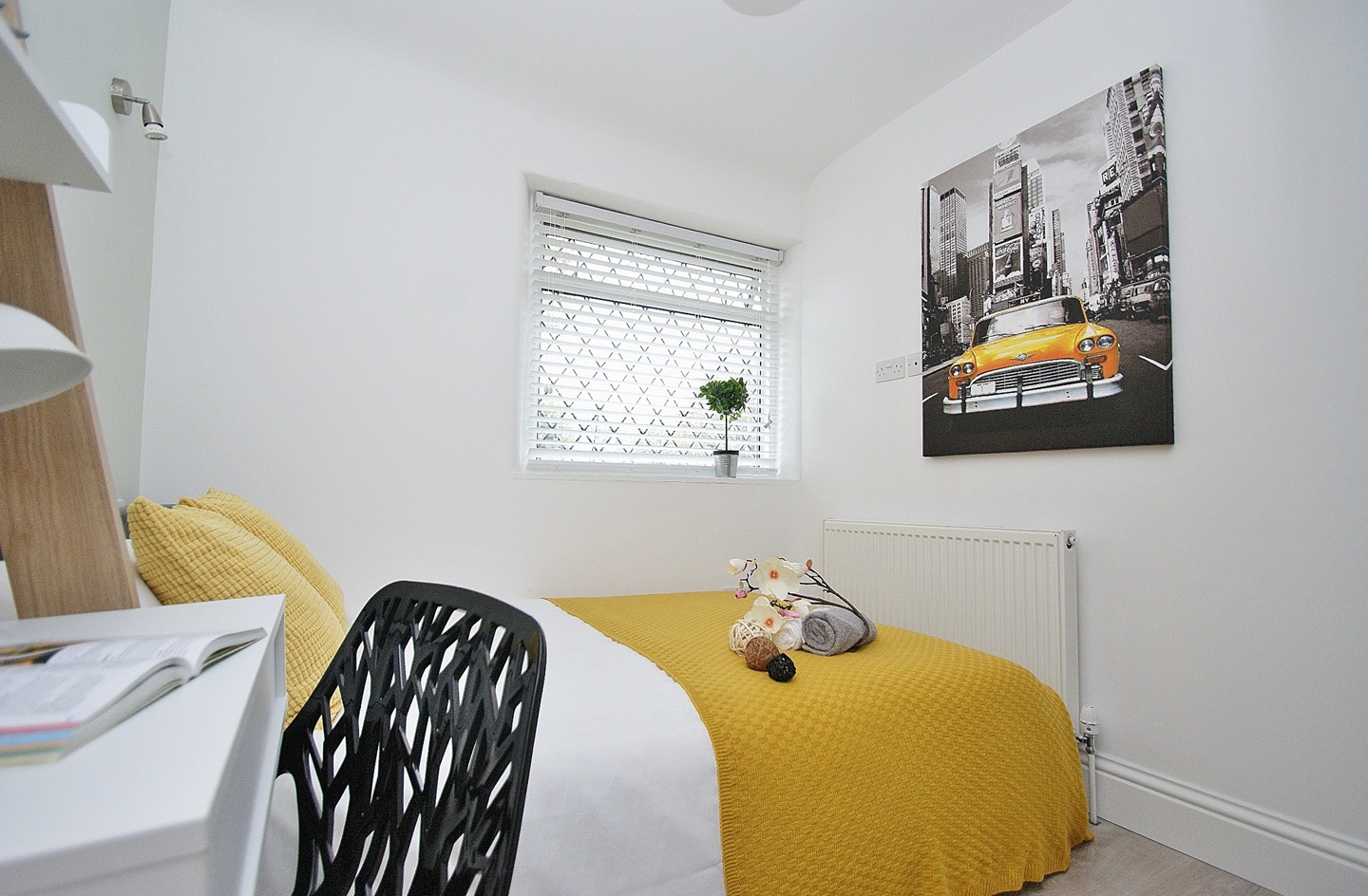 London - Room in a Shared House, Du Cane Road, W12 - To Rent Now for £ ...