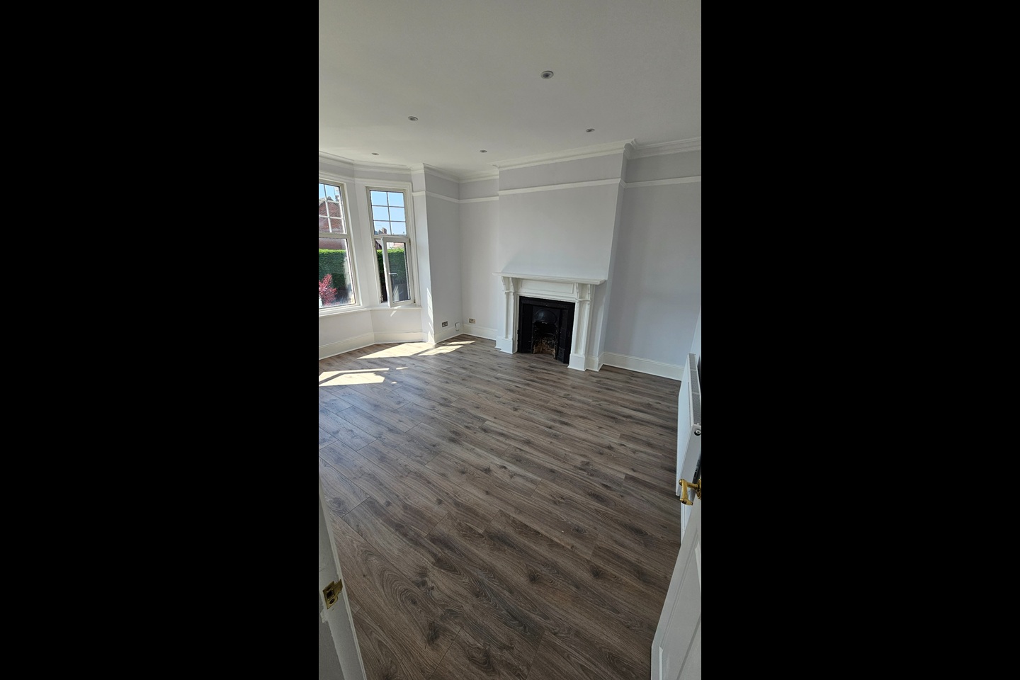 London - 3 Bed Flat, Upper Richmond Road West, SW14 - To Rent Now for £ ...