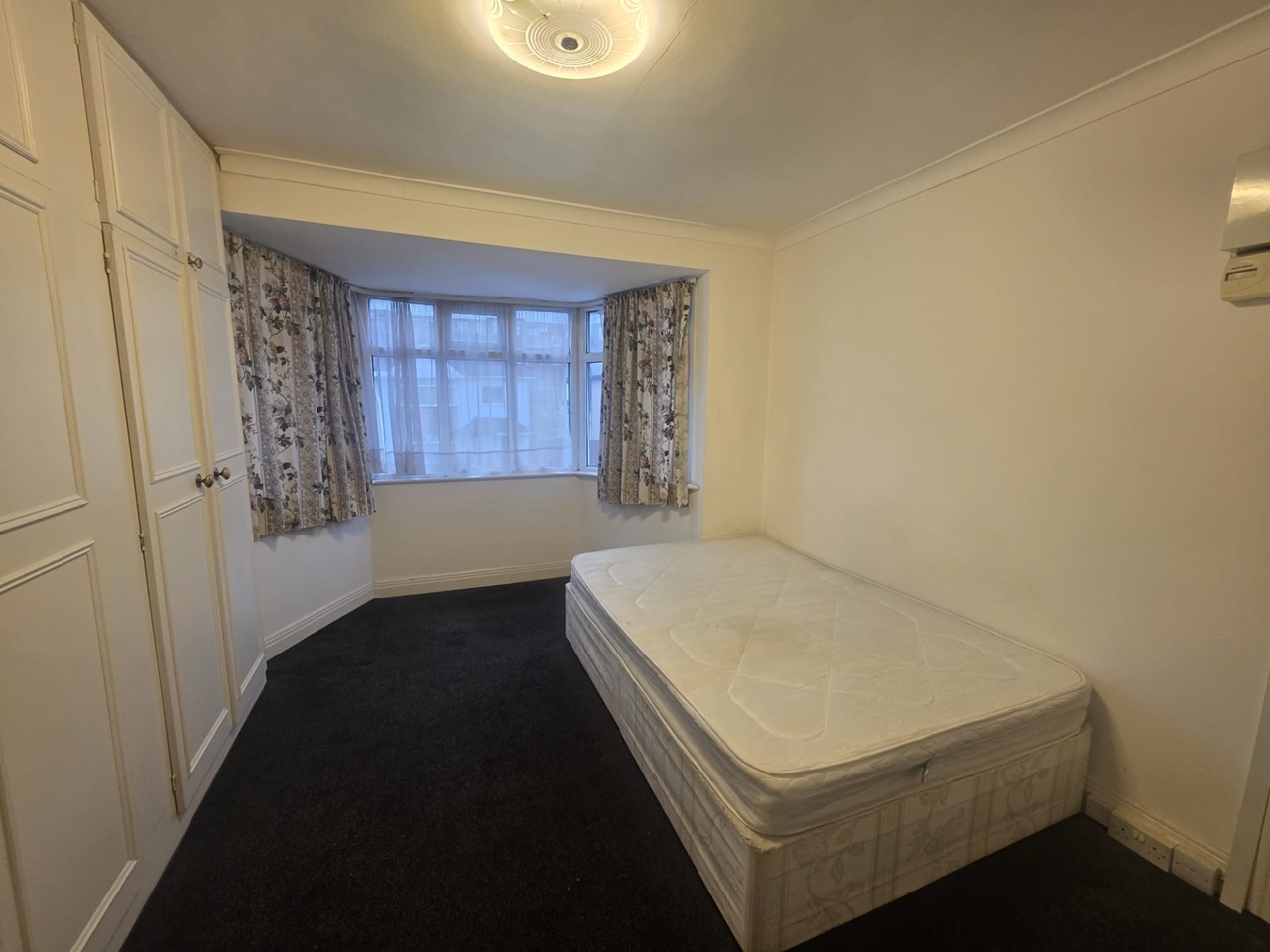 Stanmore - 2 Bed Flat, Everton Drive, HA7 - To Rent Now for £1,850.00 p/m