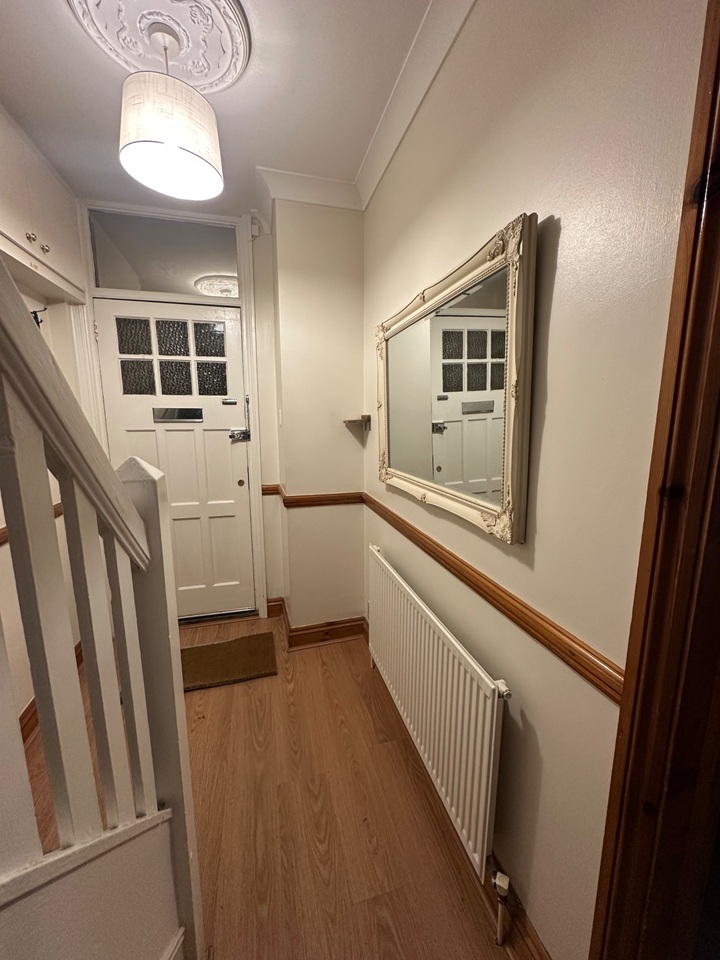 Walthamstow London - 3 Bed Semi-Detached House, Thorpe Crescent, E17 ...