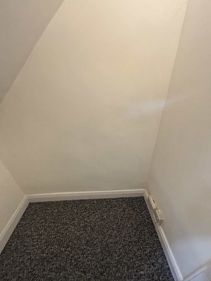 Bootle - 1 Bed Flat, Bank Road, L20 - To Rent Now for £650.00 p/m