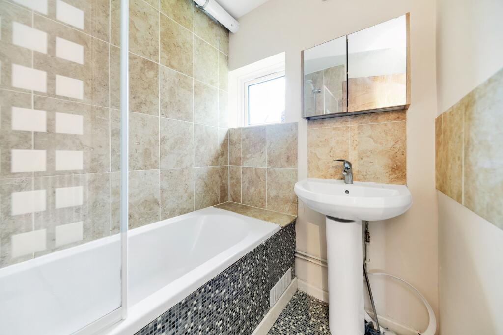Lode, Cambridge - 2 Bed Flat, Fairhaven Close, CB25 - To Rent Now for £ ...