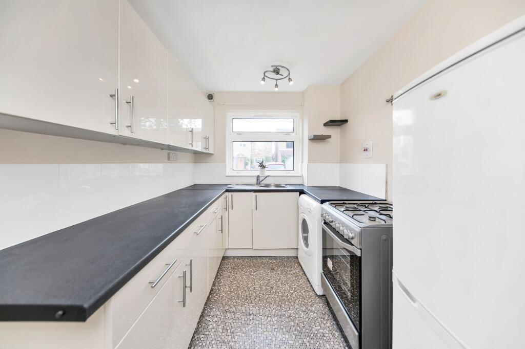 Lode, Cambridge - 2 Bed Flat, Fairhaven Close, CB25 - To Rent Now for £ ...