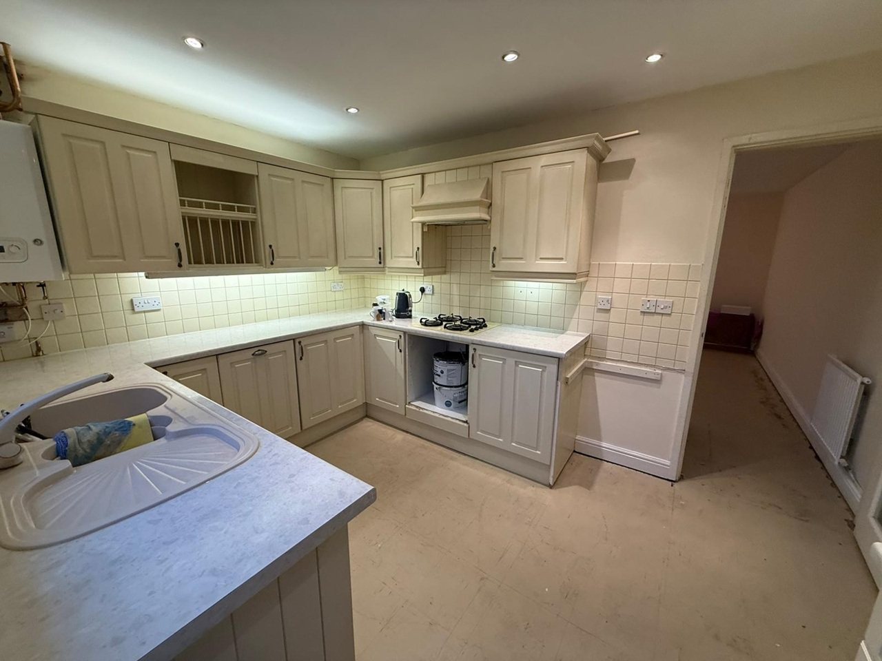 Shelfield, Walsall - 2 Bed Terraced House, Green Lane, WS4 - To Rent ...