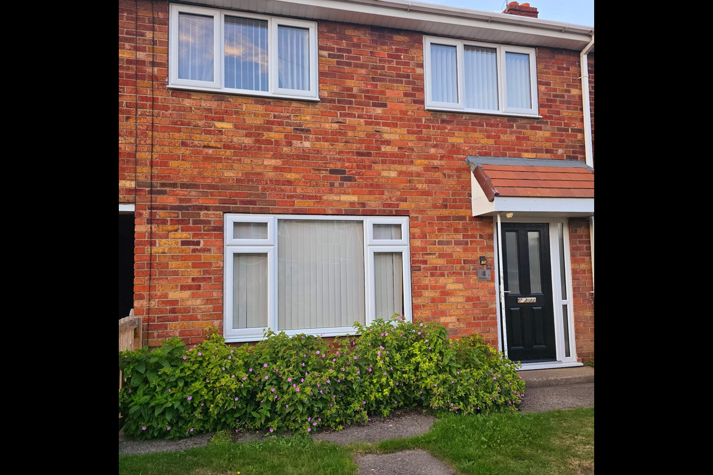 Dunscroft, Doncaster - 3 Bed Terraced House, York Road, DN7 - To Rent ...