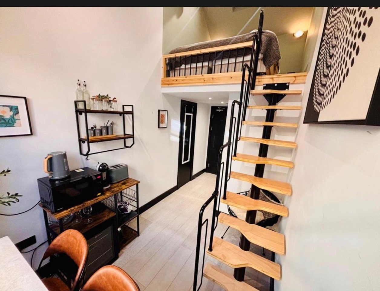 London - 3 Bed Flat, Windmill Drive, NW2 - To Rent Now for £3,250.00 p/m