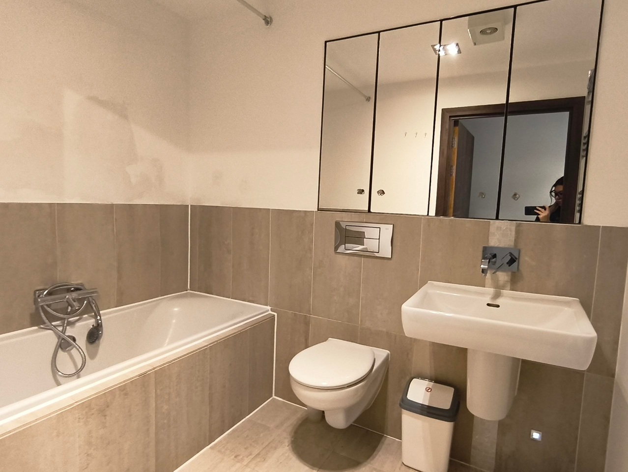 Denham, Uxbridge - 2 Bed Flat, Kings Mill Way, UB9 - To Rent Now for £ ...