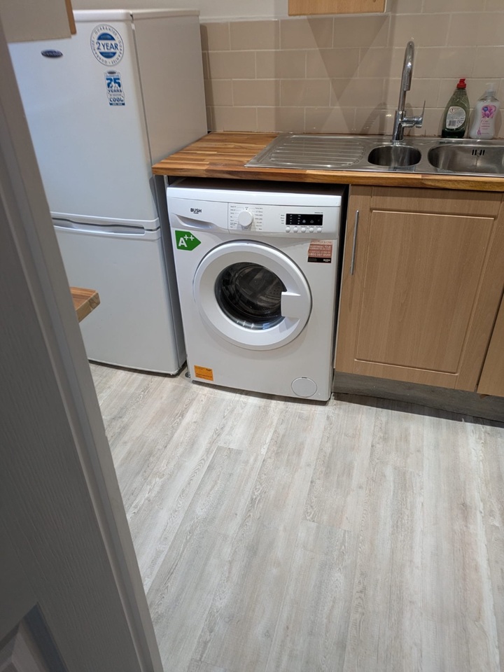 Colchester - 2 Bed Flat, Colchester, CO1 - To Rent Now for £1,200.00 p/m