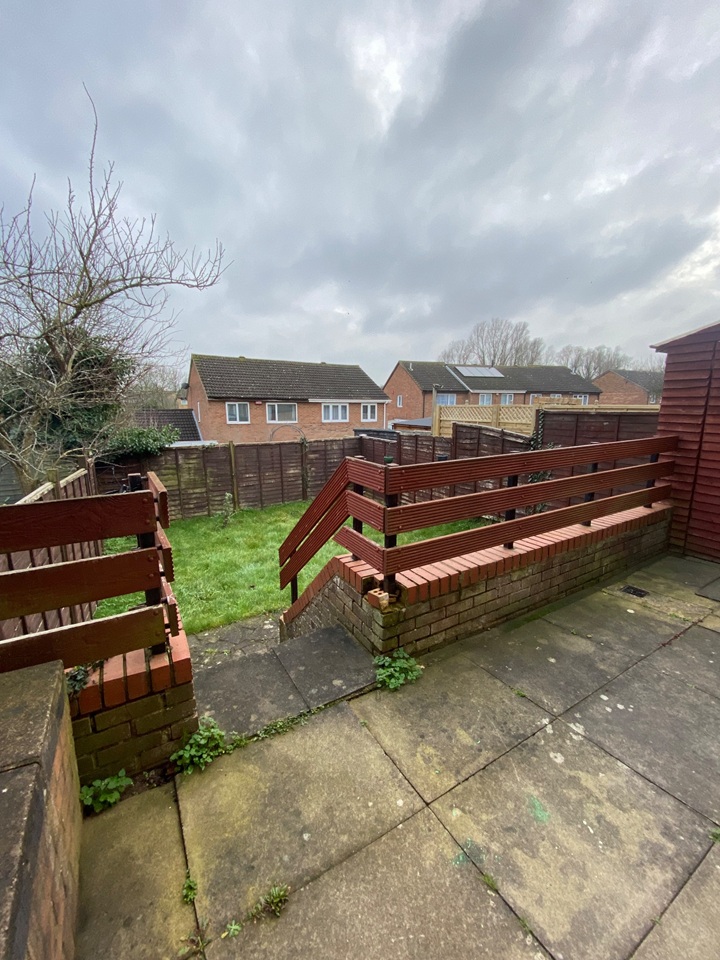 Eaglestone, Milton Keynes - 2 Bed Semi-Detached House, Montagu Drive ...