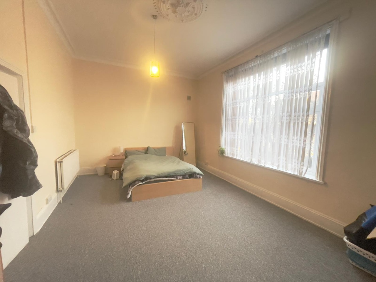 London - 1 Bed Flat, Neasden Lane North, NW10 - To Rent Now for £1,399. ...