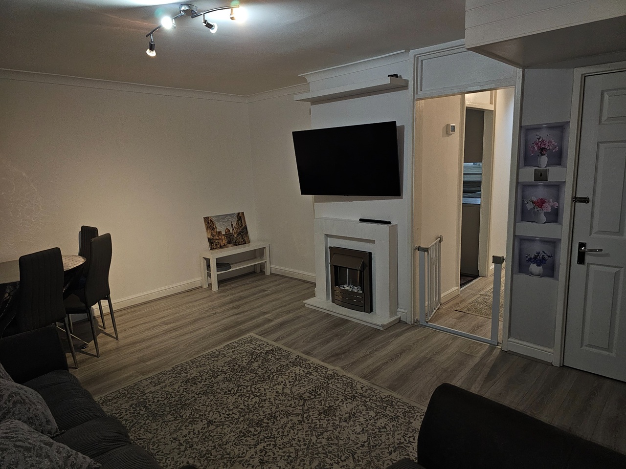 Greenford - 3 Bed Flat, Marnham Crescent, UB6 - To Rent Now for £2,250. ...
