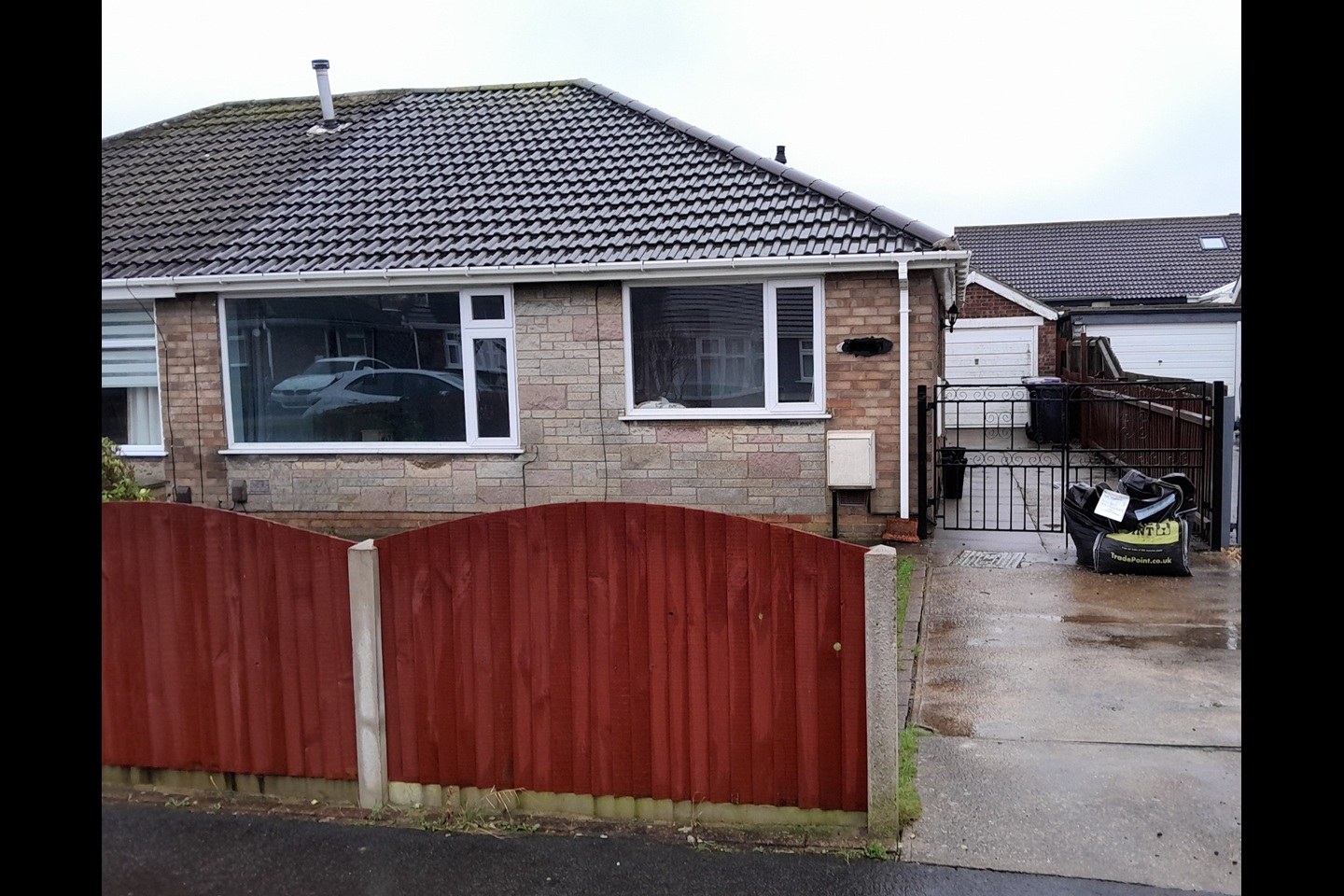 Holton-Le-Clay, Grimsby - 2 Bed Bungalow, Ashby Close, DN36 - To Rent ...
