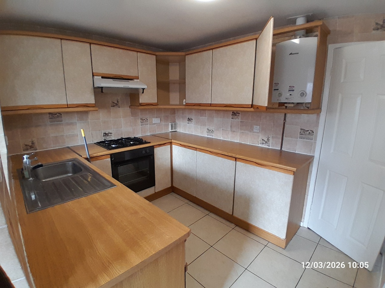 Holton-Le-Clay, Grimsby - 2 Bed Bungalow, Ashby Close, DN36 - To Rent ...