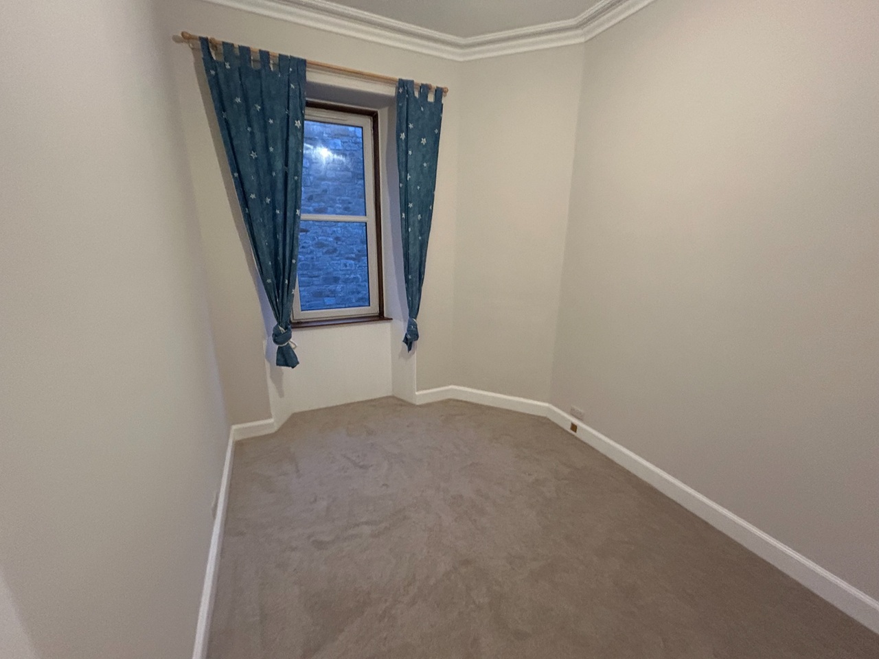 Edinburgh - 2 Bed Flat, Rodney Street, EH7 - To Rent Now for £1,400.00 p/m