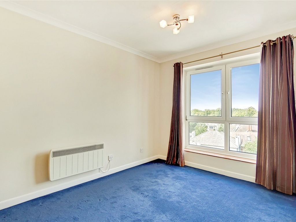 London - 1 Bed Flat, Parkside House, SW19 - To Rent Now for £1,700.00 p/m