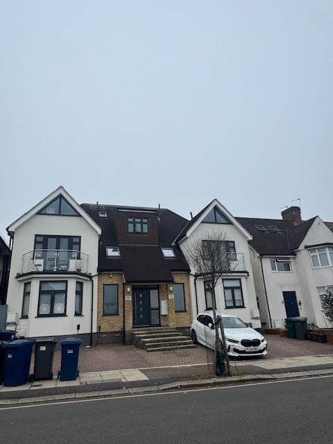 London - 1 Bed Flat, Rubicon Court, NW11 - To Rent Now for £1,600.00 p/m
