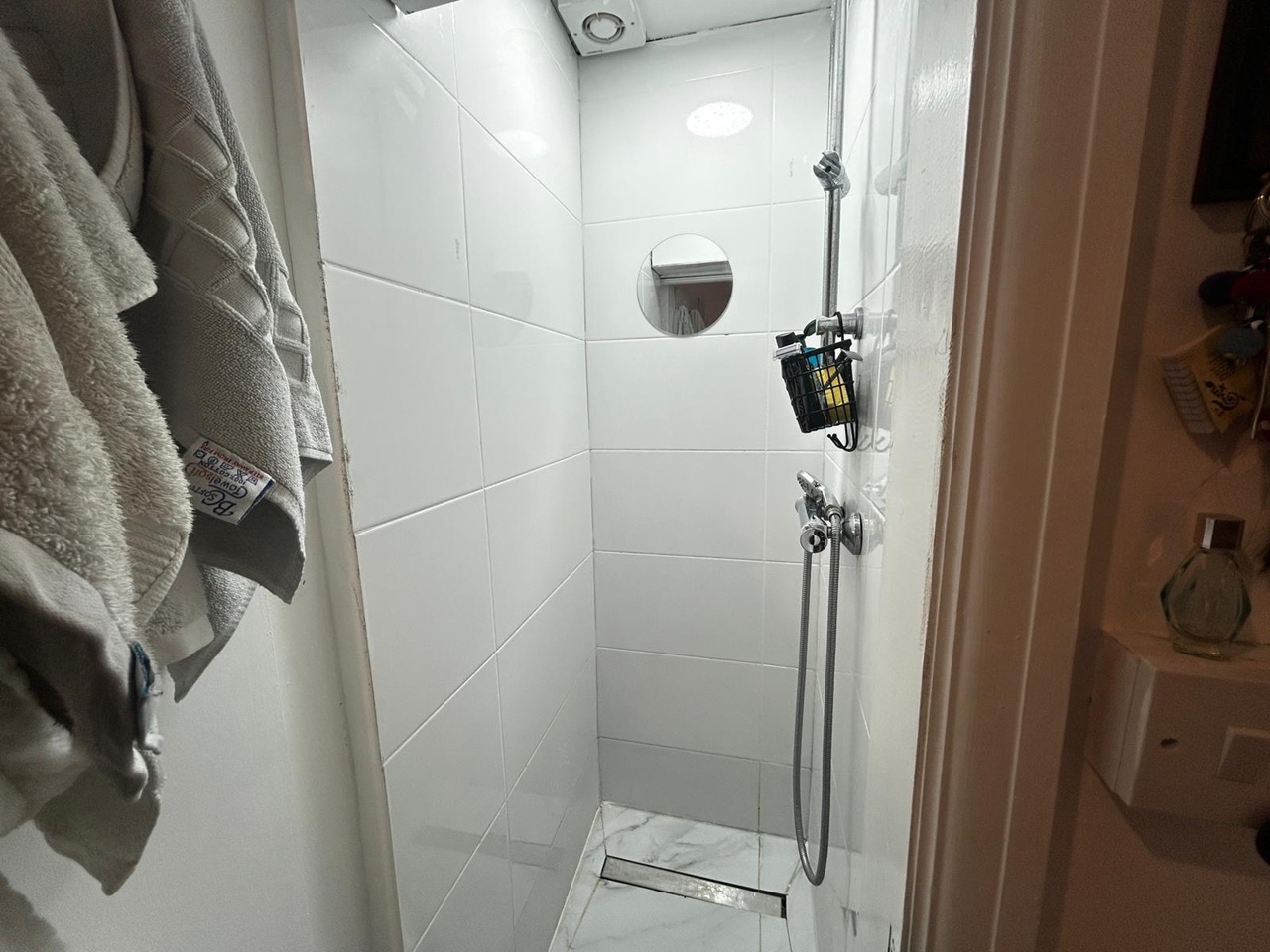 London - Studio Flat, Hendon Lane, N3 - To Rent Now for £1,100.00 p/m