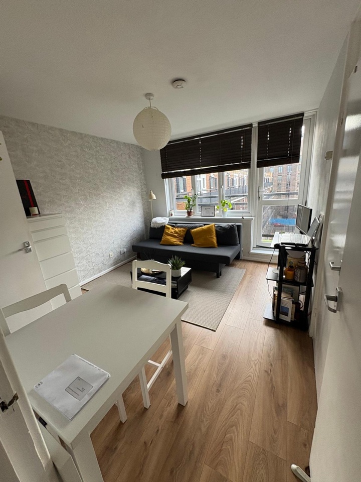 London - 1 Bed Flat, Clements Road, SE16 - To Rent Now for £1,520.00 p/m