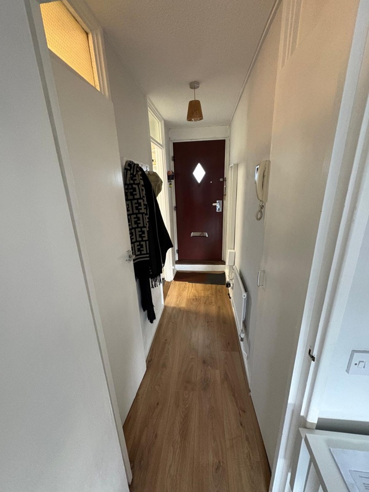 London - 1 Bed Flat, Clements Road, SE16 - To Rent Now for £1,520.00 p/m