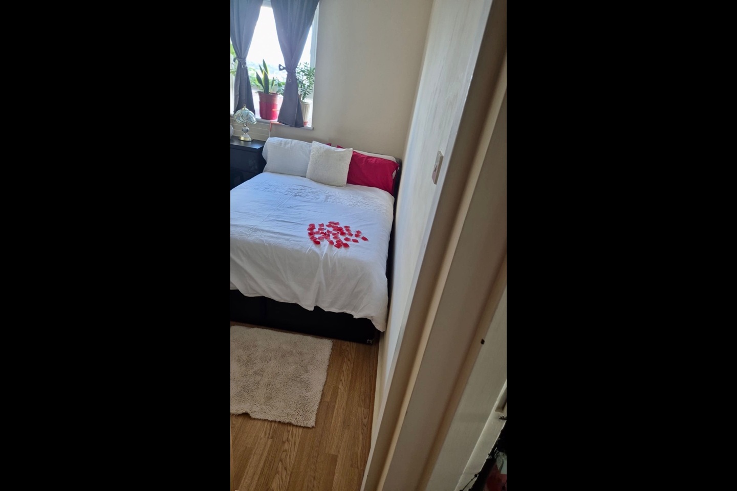 London - Room in a Shared Flat, Swinson House, N11 - To Rent Now for £ ...
