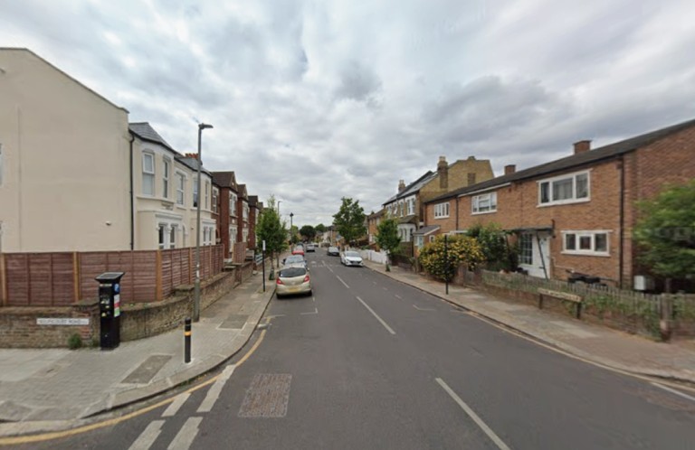 Streatham Tooting Wandsworth - Studio Flat, Sellincourt Road, SW17 - To ...