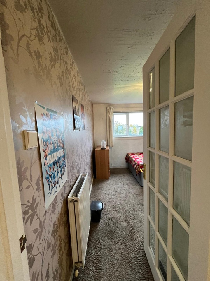 Edinburgh - Room in a Shared Flat, Saughton Mains Park, EH11 - To Rent ...