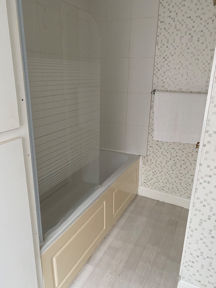 Grantham - 1 Bed Flat, Houghton Road, NG31 - To Rent Now for £650.00 p/m