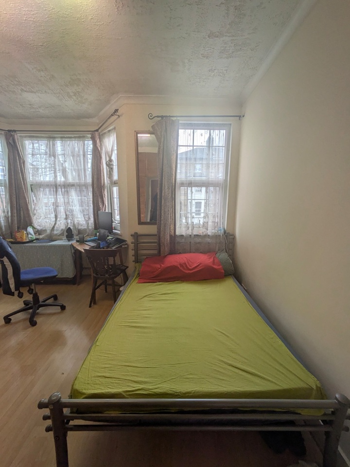 Hounslow - Studio Flat, Bulstrode Road, TW3 - To Rent Now for £740.00 p/m