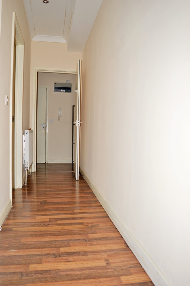 London - 2 Bed Flat, Walburgh St, E1 - To Rent Now for £1,800.00 p/m