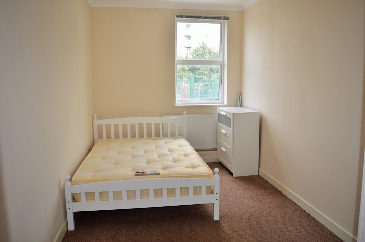 London - 2 Bed Flat, Walburgh St, E1 - To Rent Now for £1,800.00 p/m